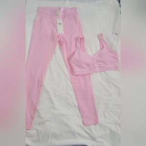 ALO Yoga | Intimates & Sleepwear | Alo Yoga Light Pink Sports Bra And ...